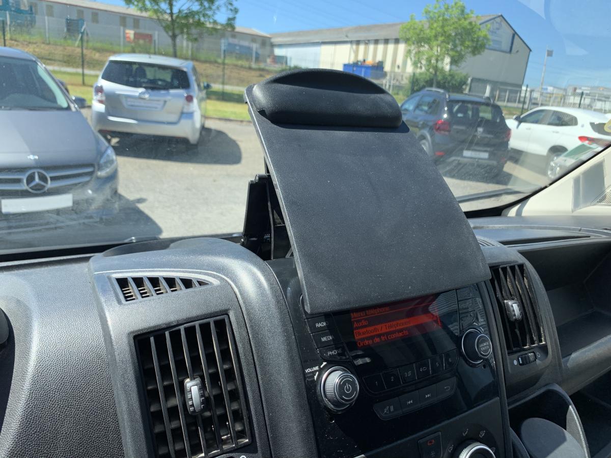 LSA - PEUGEOT-BOXER-2.0 HDI 130 BENNE CHASSIS CABINE 335 L2