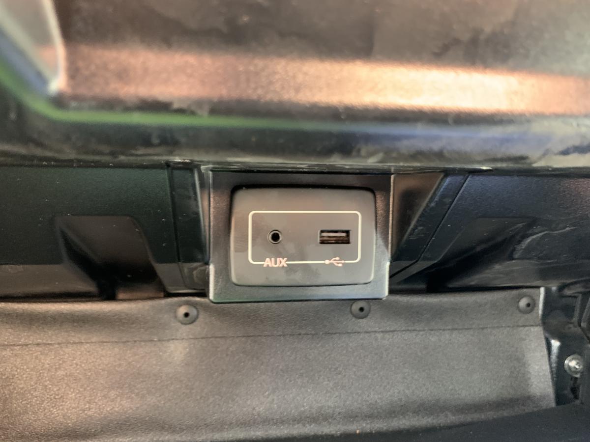 LSA - PEUGEOT-BOXER-2.0 HDI 130 BENNE CHASSIS CABINE 335 L2