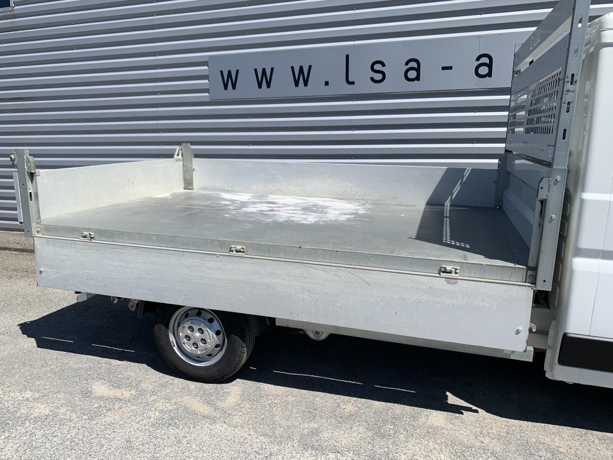 LSA - PEUGEOT-BOXER-2.0 HDI 130 BENNE CHASSIS CABINE 335 L2