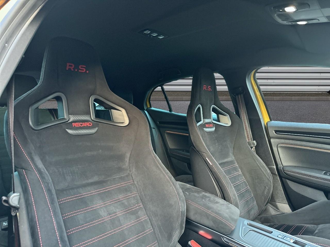 LSA - RENAULT-MEGANE-IV 1.8 Energy TCe 300 EDC R.S. Trophy